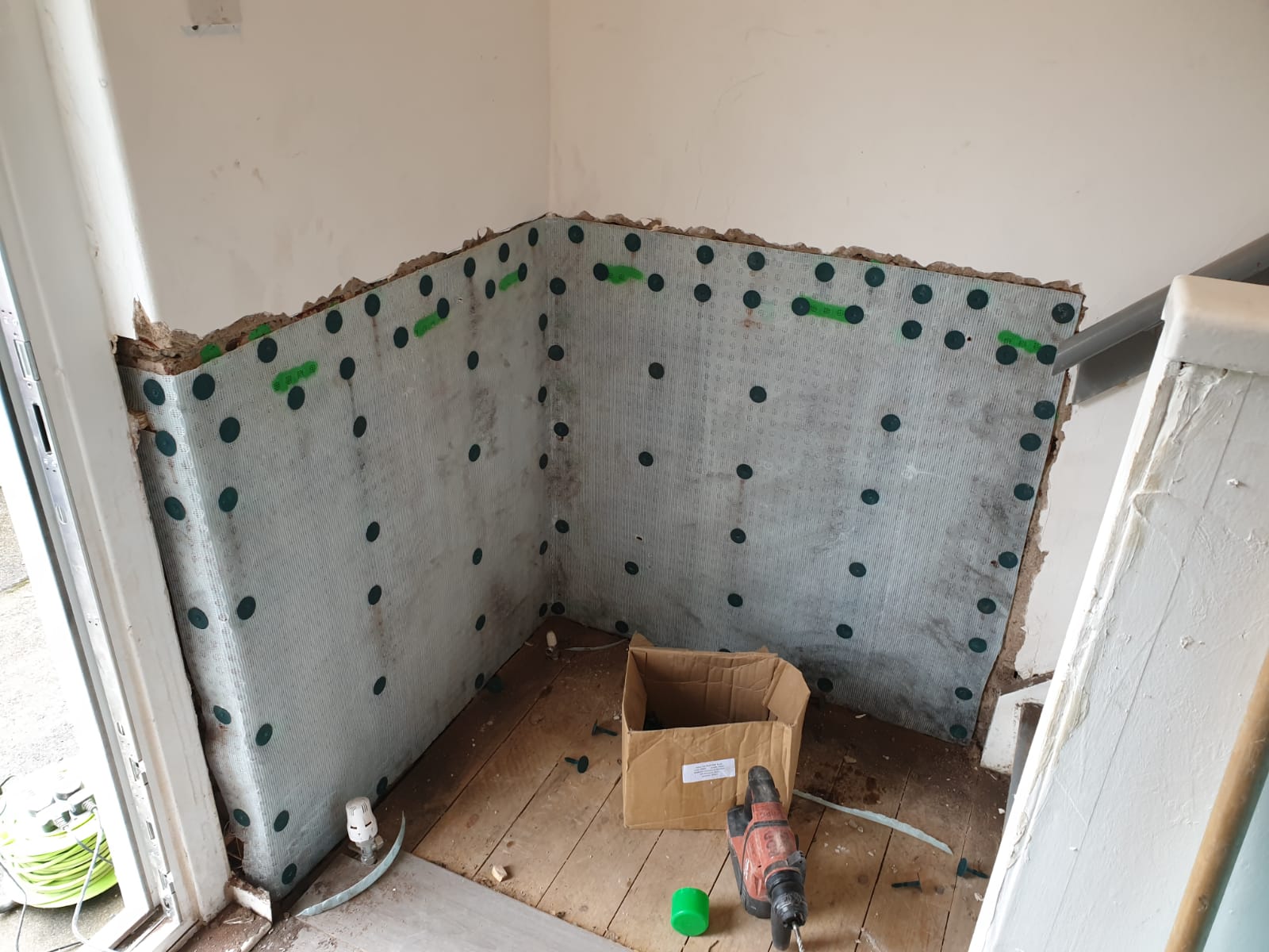Damp Proofing Treatment - SMPS Building Preservation - Damp Proofing