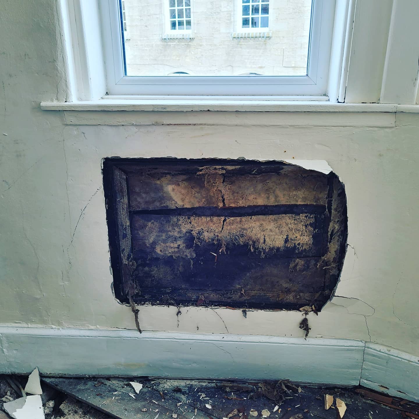 Failed Bressumer Beam - SMPS Building Preservation - Damp Proofing